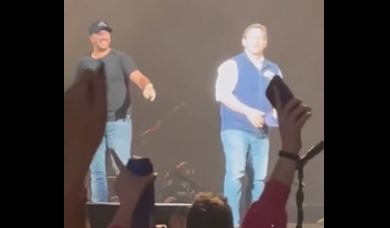 Luke Bryan Brings DeSantis On Stage At Concert To Roaring Applause ...