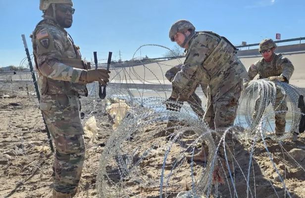 Abbot Doubles Down, Orders Further Construction Of Texas Border Barrier ...