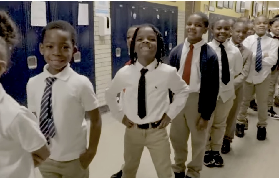 Chicago Teacher Inspires Students With "Tie Tuesday," Shows Them ...