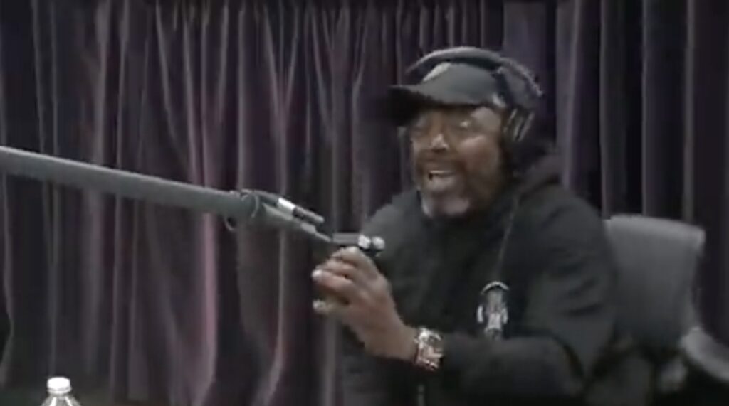 Comedian Hilariously Compares CNN To A Nagging Girlfriend In An Amazing ...