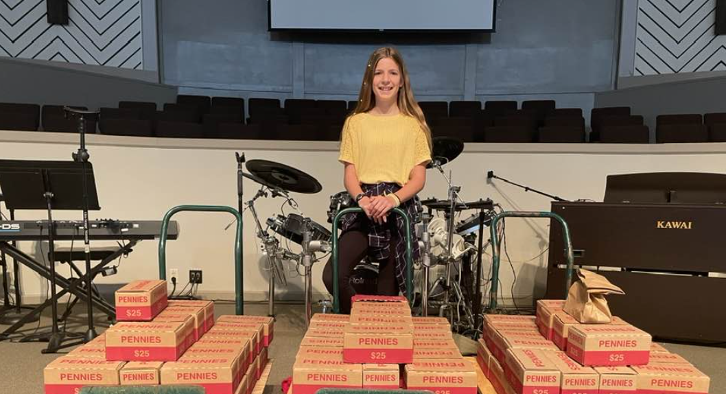 Little Girl Bakes 2,000 Cinnamon Rolls To Raise Money For Christian ...