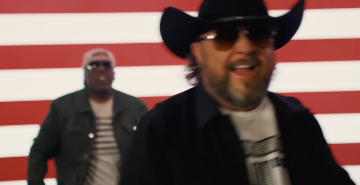 WATCH: Country Stars Team Up For Patriotic Anthem, 'We're Proud Of This ...