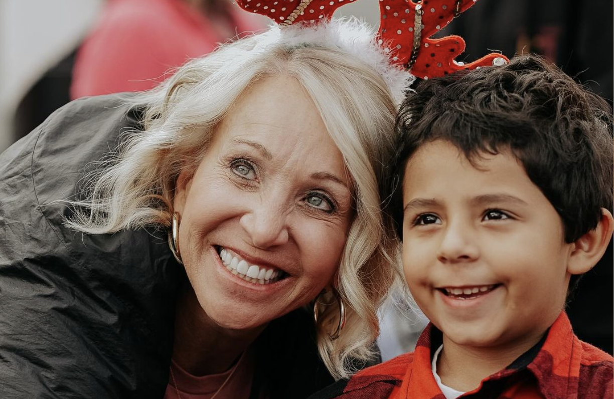 "A Christmas They'll Never Forget": California Church Congregation ...