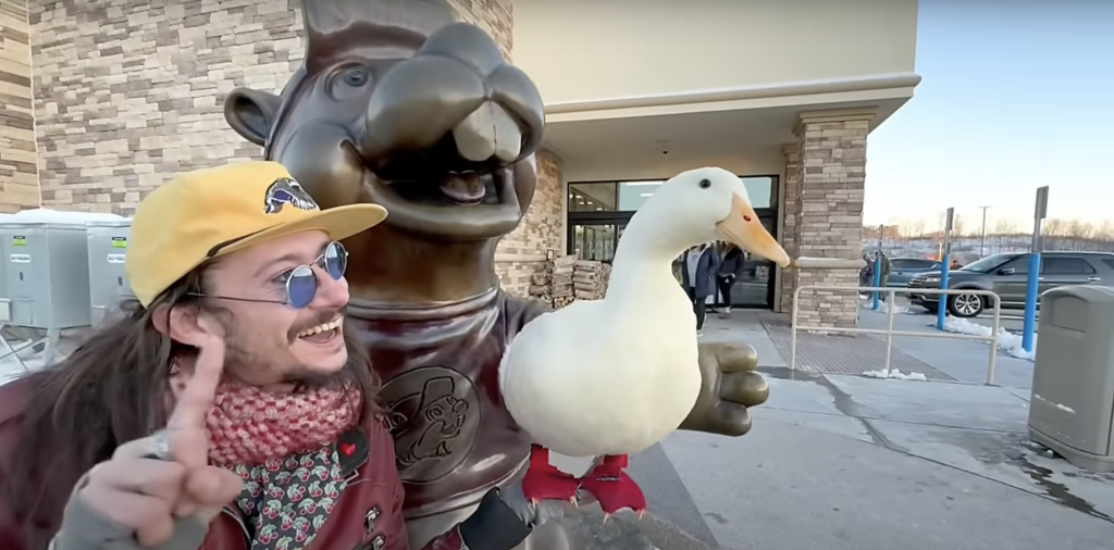 WATCH: Man Banned From Buc-ee's Nationwide After Bringing "Service Duck ...