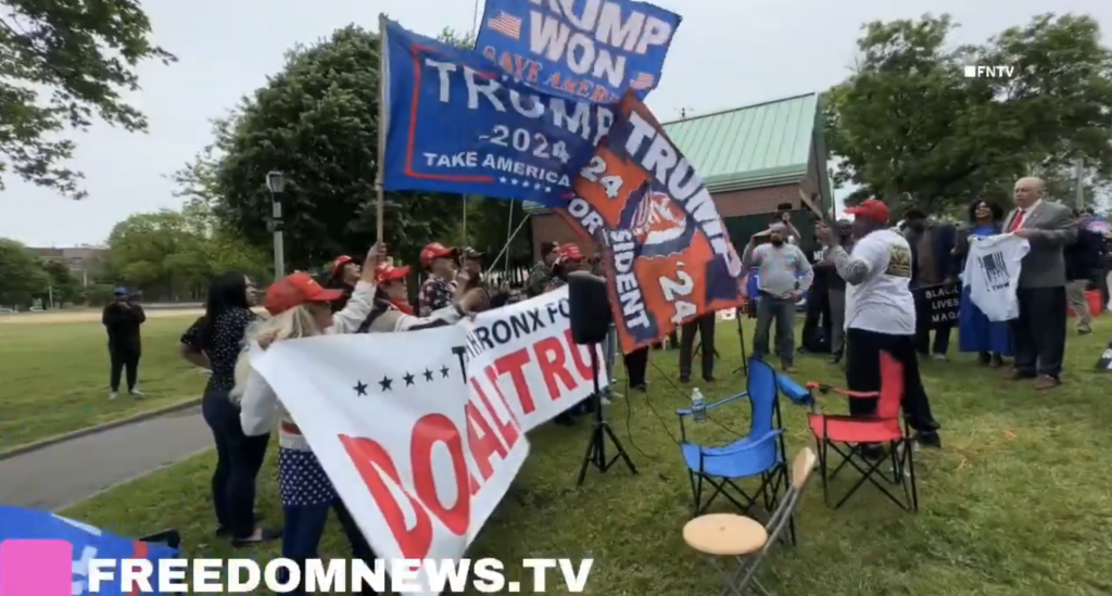 WATCH: Crowd Of Trump Supporters Flood The Bronx Ahead Of Trump Visit ...