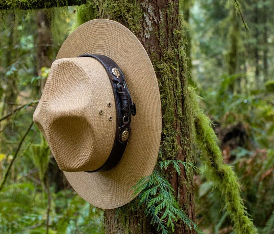 Beloved Park Ranger Tragically Dies While Helping Visitor During ...