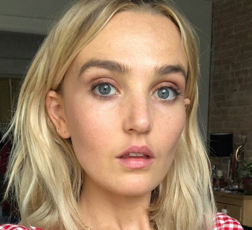 WATCH: SNL Personality "Burst Into Tears" After Elon Said Her Skits ...