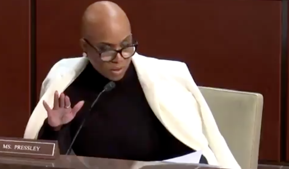 WATCH: "Squad" Rep Ayanna Pressley "completely Lost Her Mind And ...