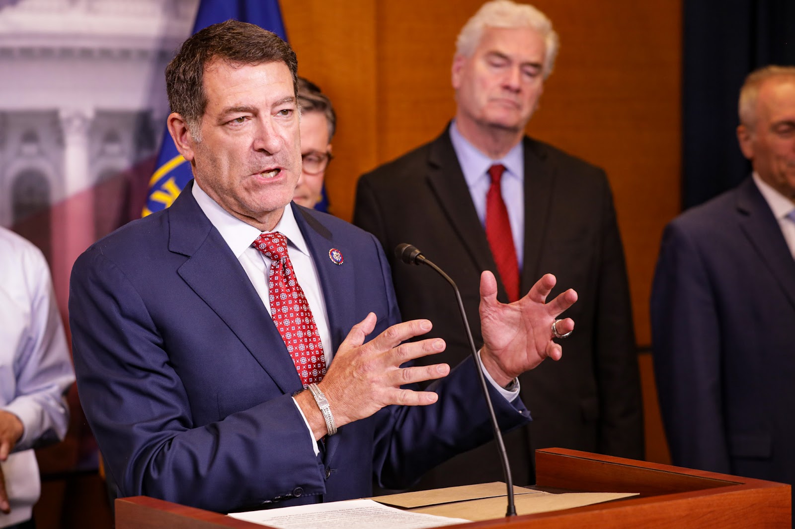 "Lazy Quitter": Swamp Republican Slammed For Putting GOP Majority At ...