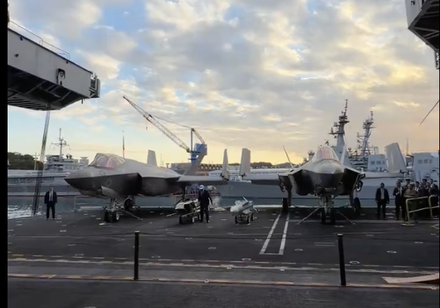 WATCH: Troops Roar With Applause As President Trump Makes Epic Entrance ...