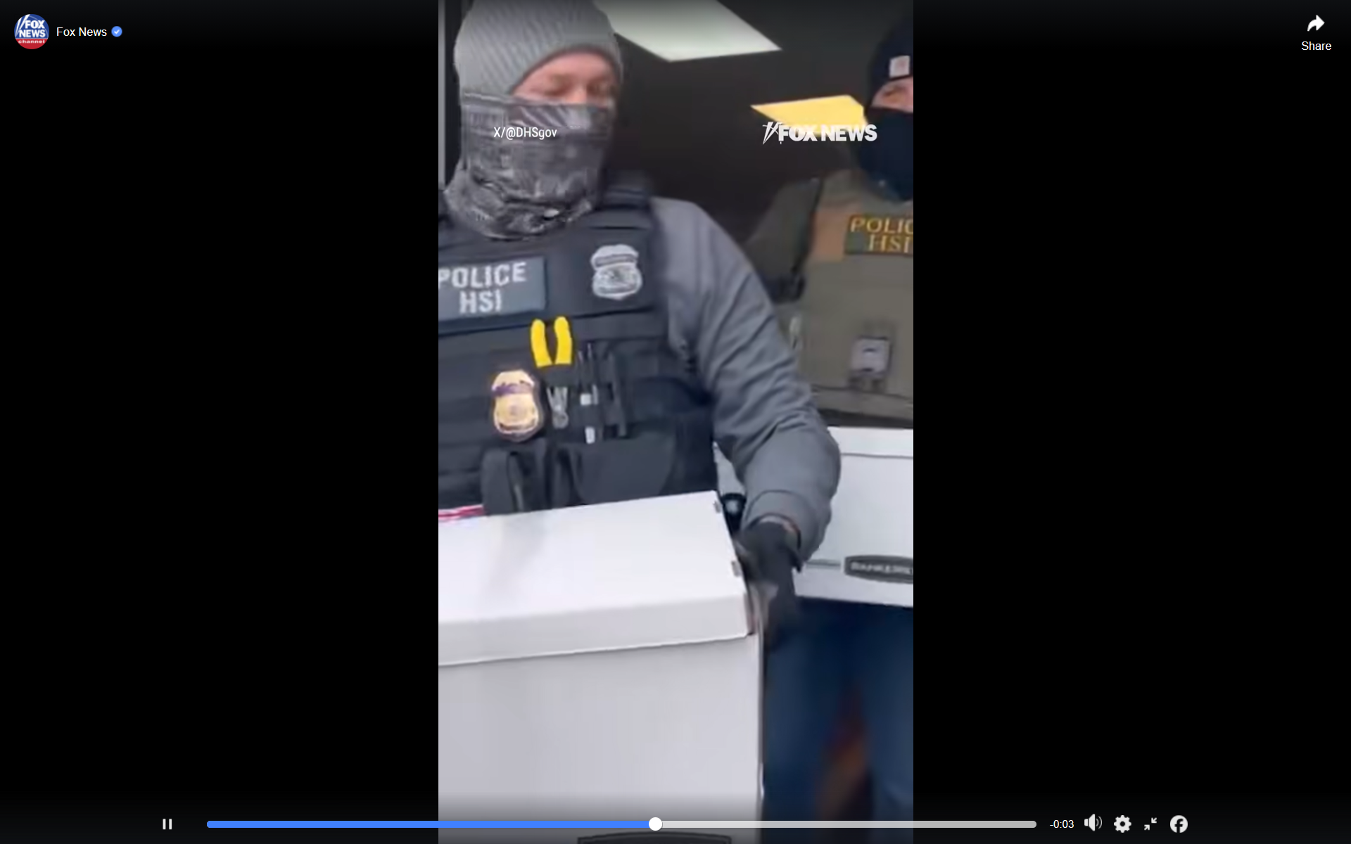 WATCH: ICE, DHS Agents Raid Somali Businesses Suspected Of Fraud In ...